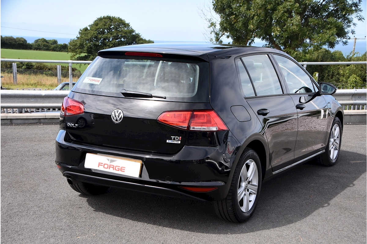 Used 2015 Volkswagen Golf Match Tdi Bluemotion Technology For Sale in ...