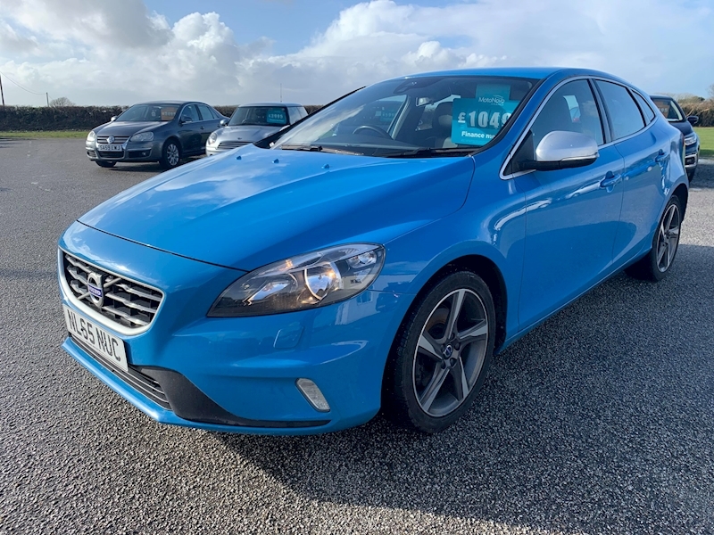Used 2015 Volvo V40 T2 R-Design For Sale (U11380) | Chris Nicholls ...