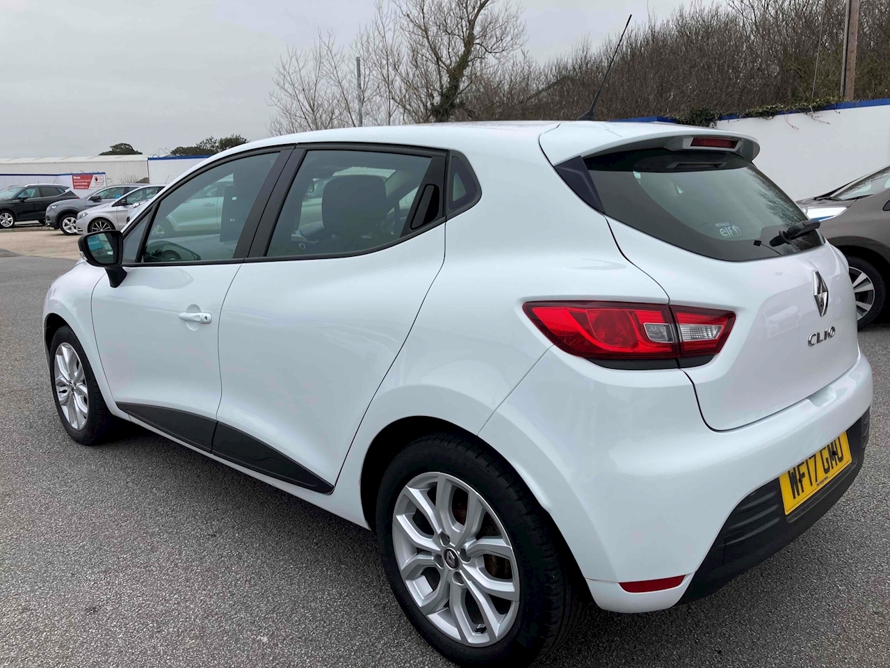 Used 2017 Renault Clio 16V Play For Sale in Cornwall (U12183) | Chris ...