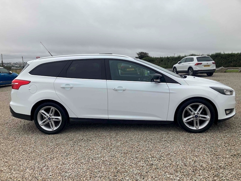 Used 2015 Ford Focus Titanium For Sale (U12564) | Chris Nicholls Motors Ltd