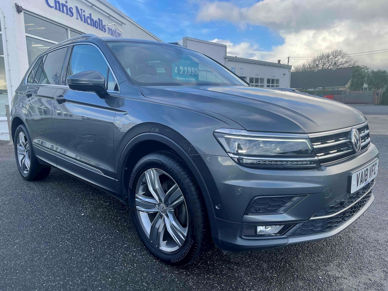 Used 2018 Volkswagen Tiguan TDI SEL For Sale in Cornwall (U13811 ...