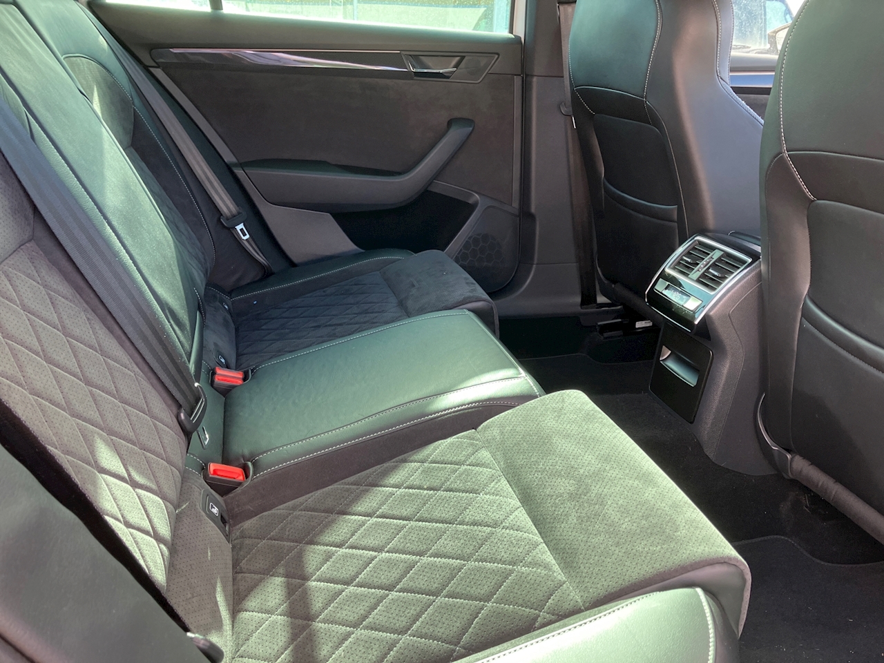 Used 2017 SKODA Superb TDI SportLine For Sale in Cornwall (U14051 ...