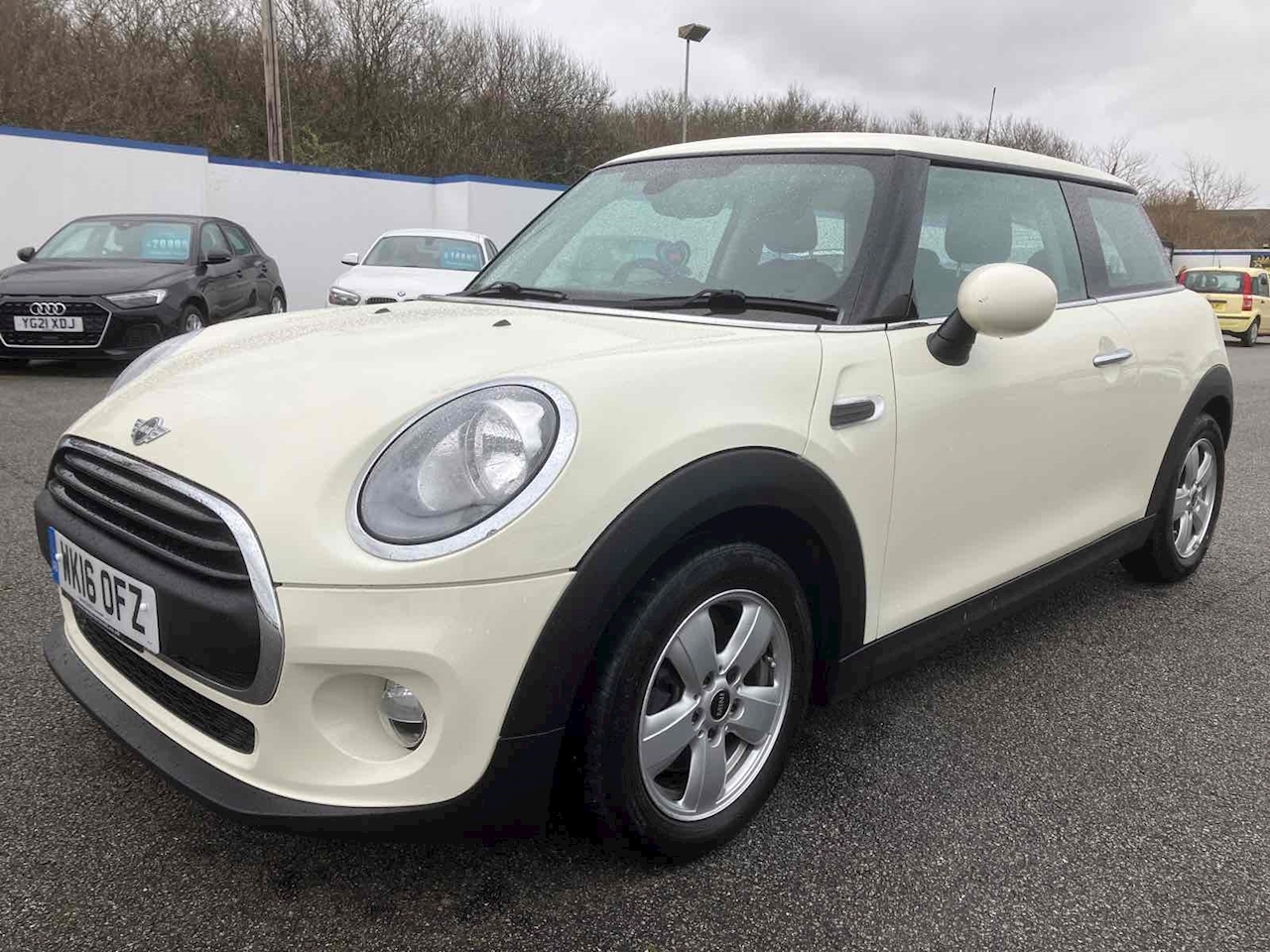 Used 2016 MINI Hatch One For Sale in Cornwall (U14140) | Chris Nicholls ...