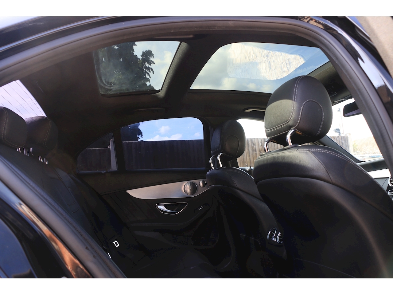 Used 2016 Mercedes-Benz C250D 2.1 AMG LINE (PREMIUM PLUS) SALOON 4DR ...