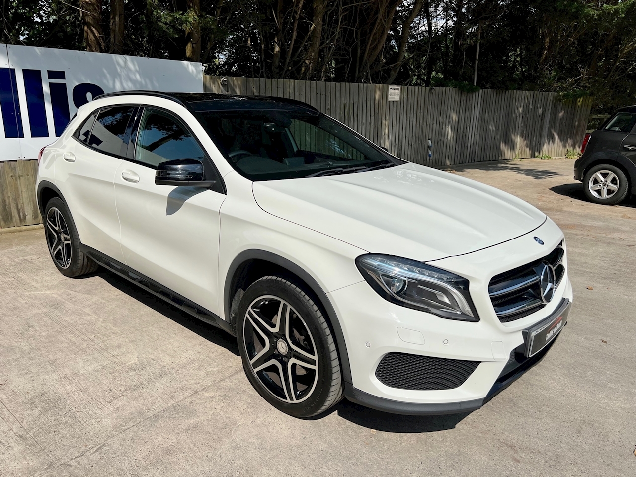 Used 2015 Mercedes Gla-Class Gla220 Cdi 4Matic Amg Line Premium Plus ...