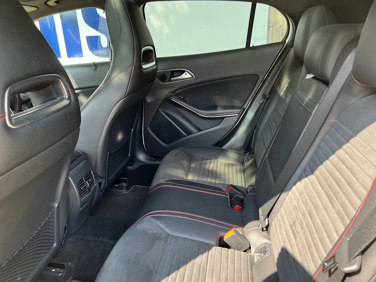 Used 2015 Mercedes Gla-Class Gla220 Cdi 4Matic Amg Line Premium Plus ...