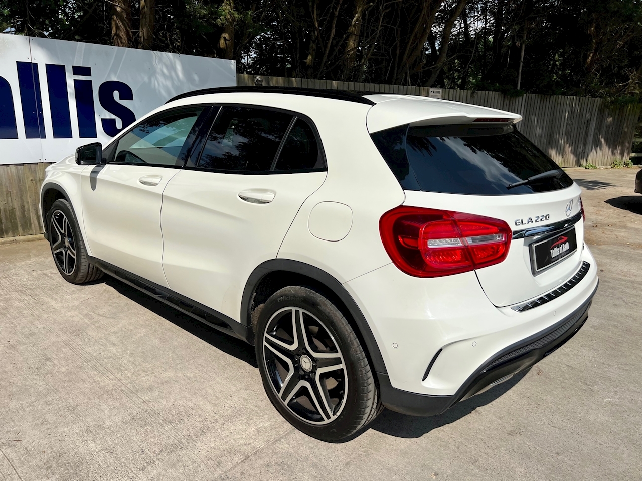 Used 2015 Mercedes Gla-Class Gla220 Cdi 4Matic Amg Line Premium Plus ...