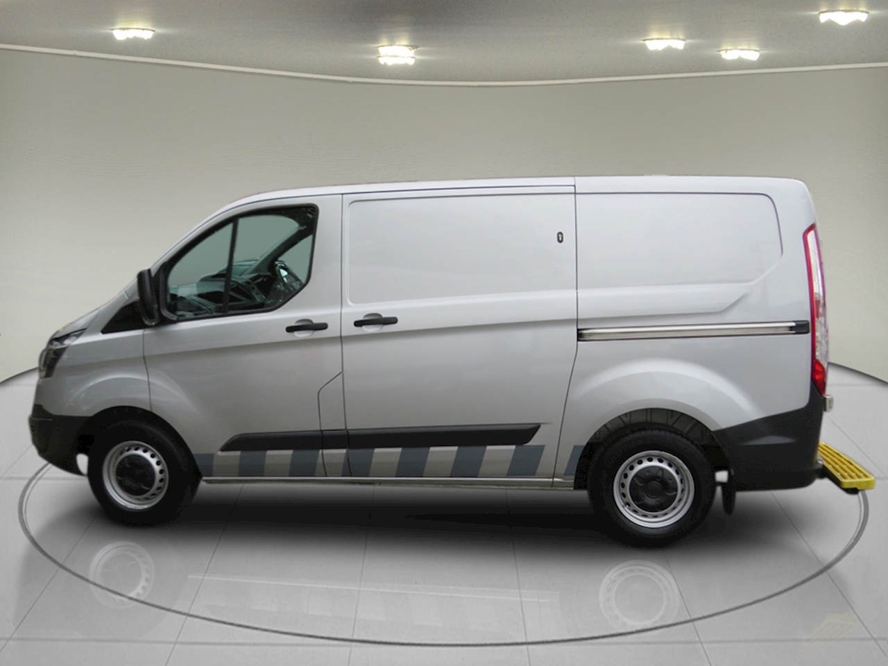 Used 2017 Ford Transit Custom TDCi 310 For Sale (U5150) | Bristol Trade ...