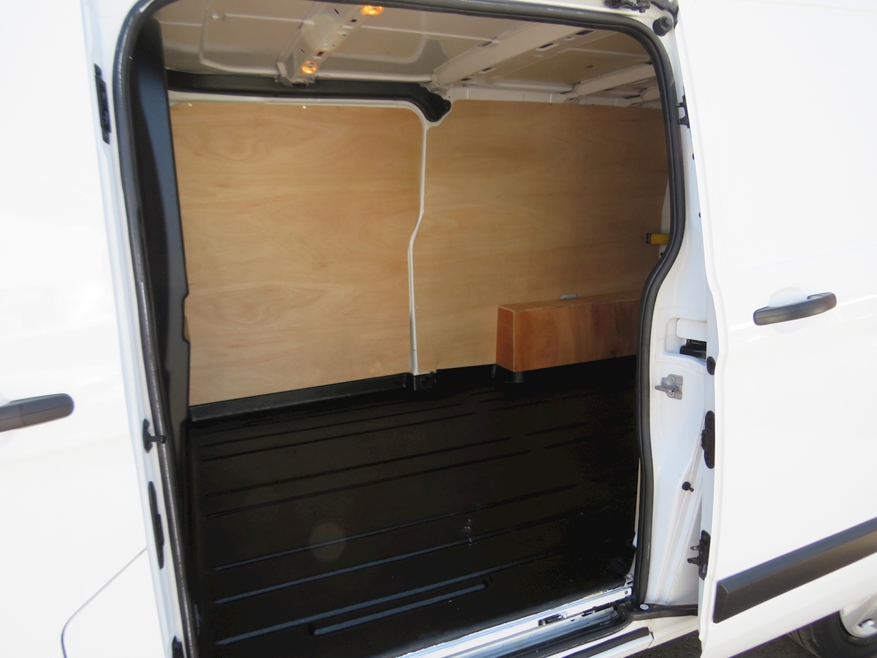 Used 2019 Ford Transit Custom 300 EcoBlue Trend For Sale (U5368 ...