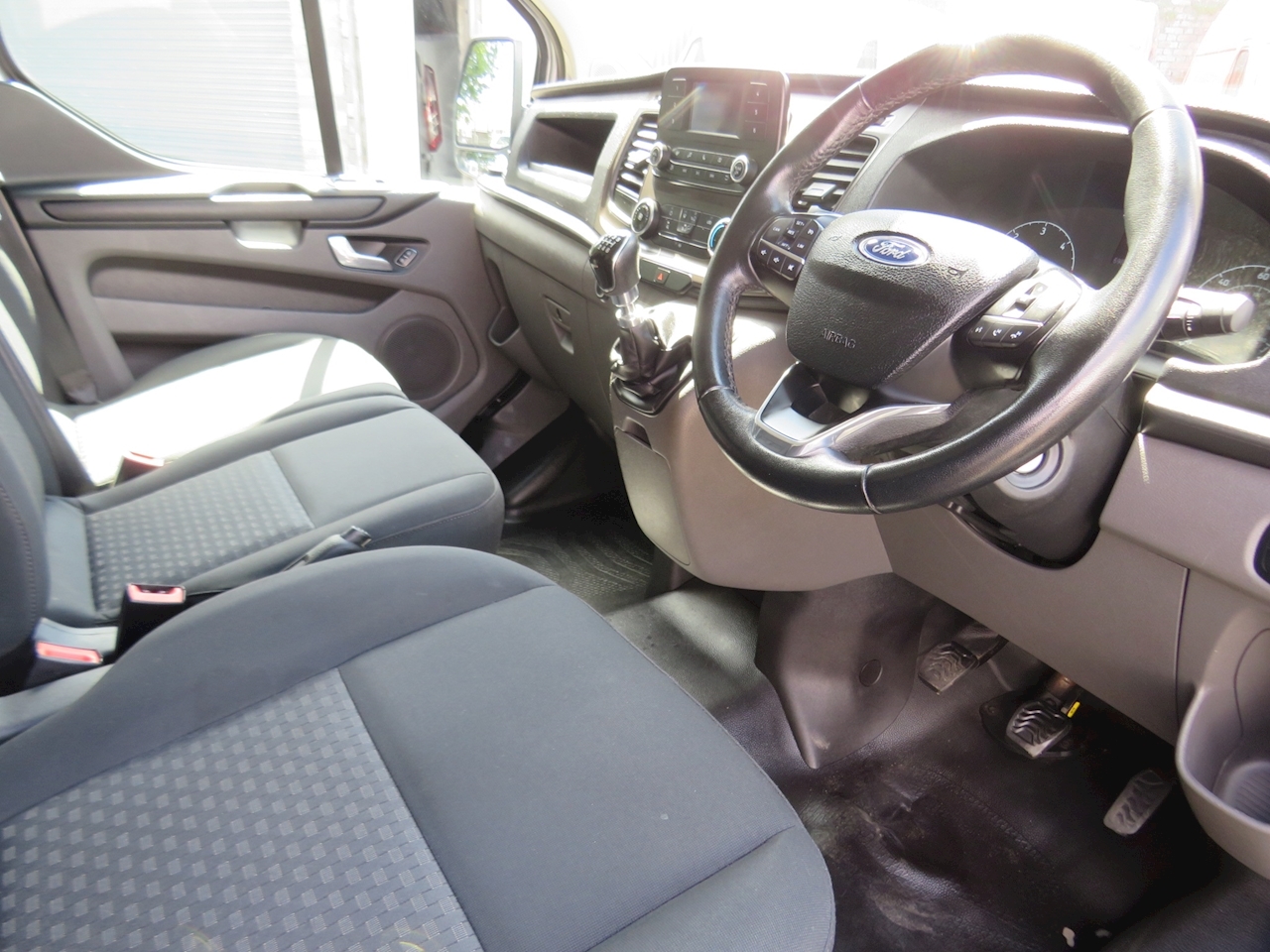 Used 2019 Ford Transit Custom 300 EcoBlue Trend For Sale in Avon (U5398 ...