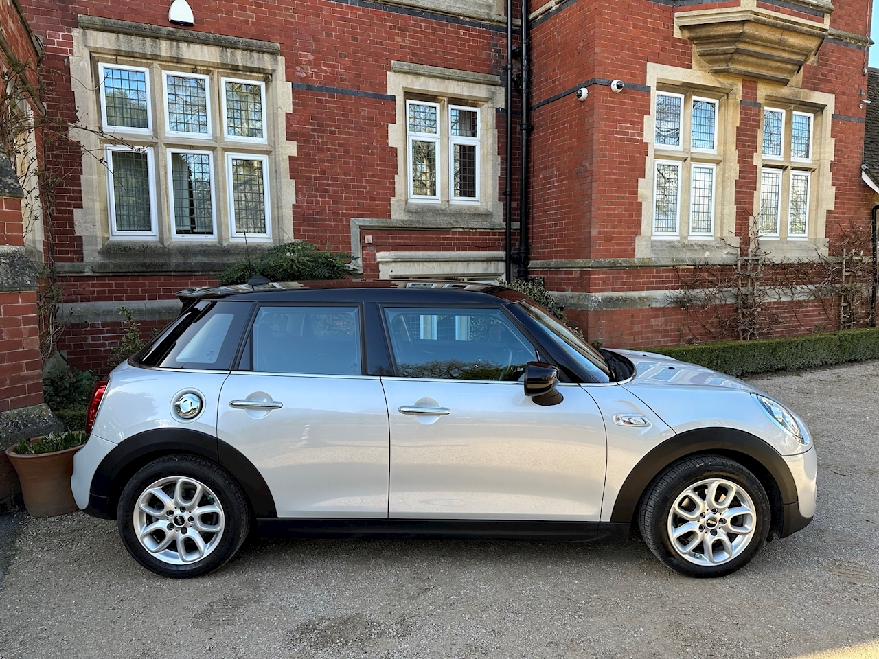 Used MINI Hatch 2019 Cooper S Classic | Lane Pearson Automotive Group ...